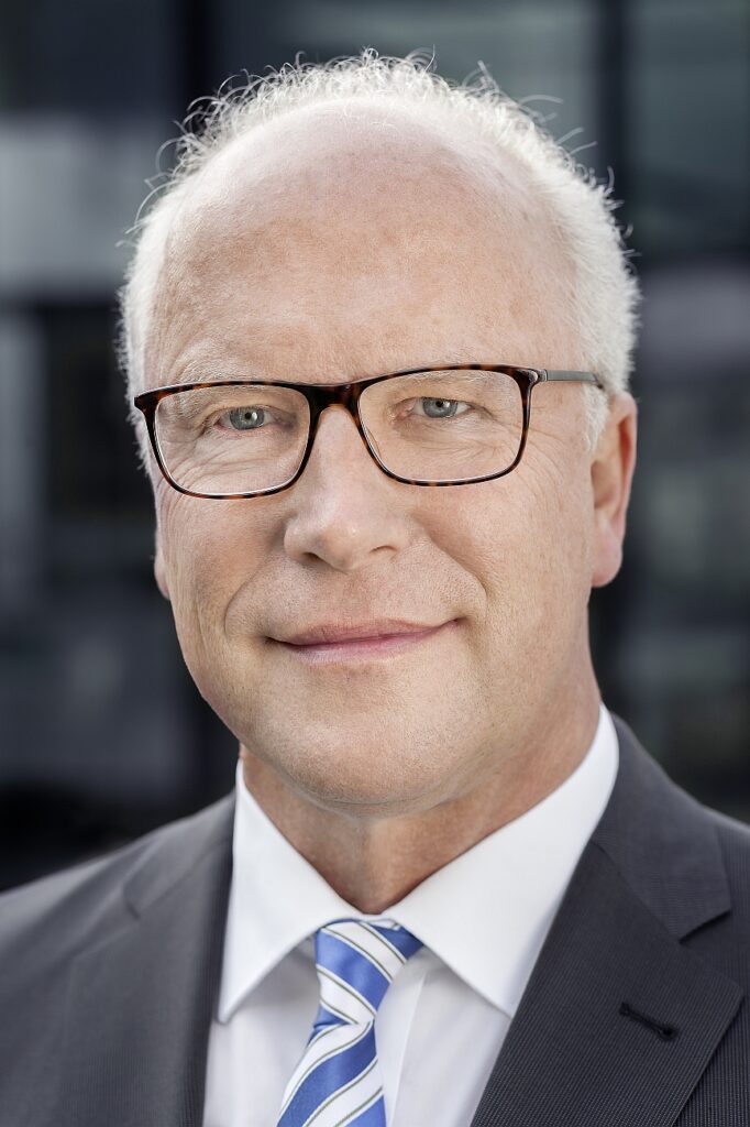 Max Ernst Museum Brühl: Direktor Achim Sommer verabschiedet sich in den Ruhestand » Museumsreport